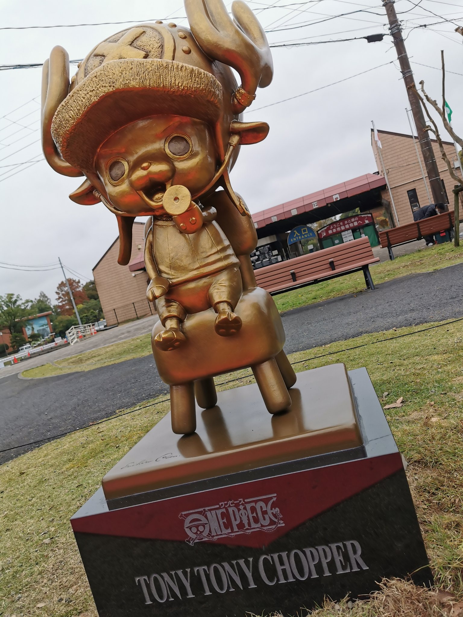 Estátua de Bronze do Chopper É Inaugurada | One Piece Ex